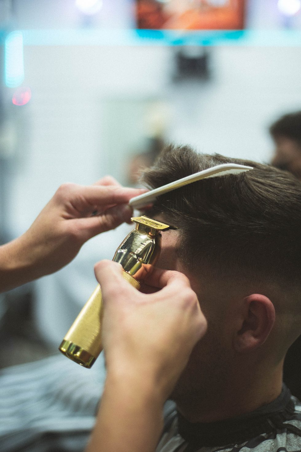 Nosotros | The Golden Barbers